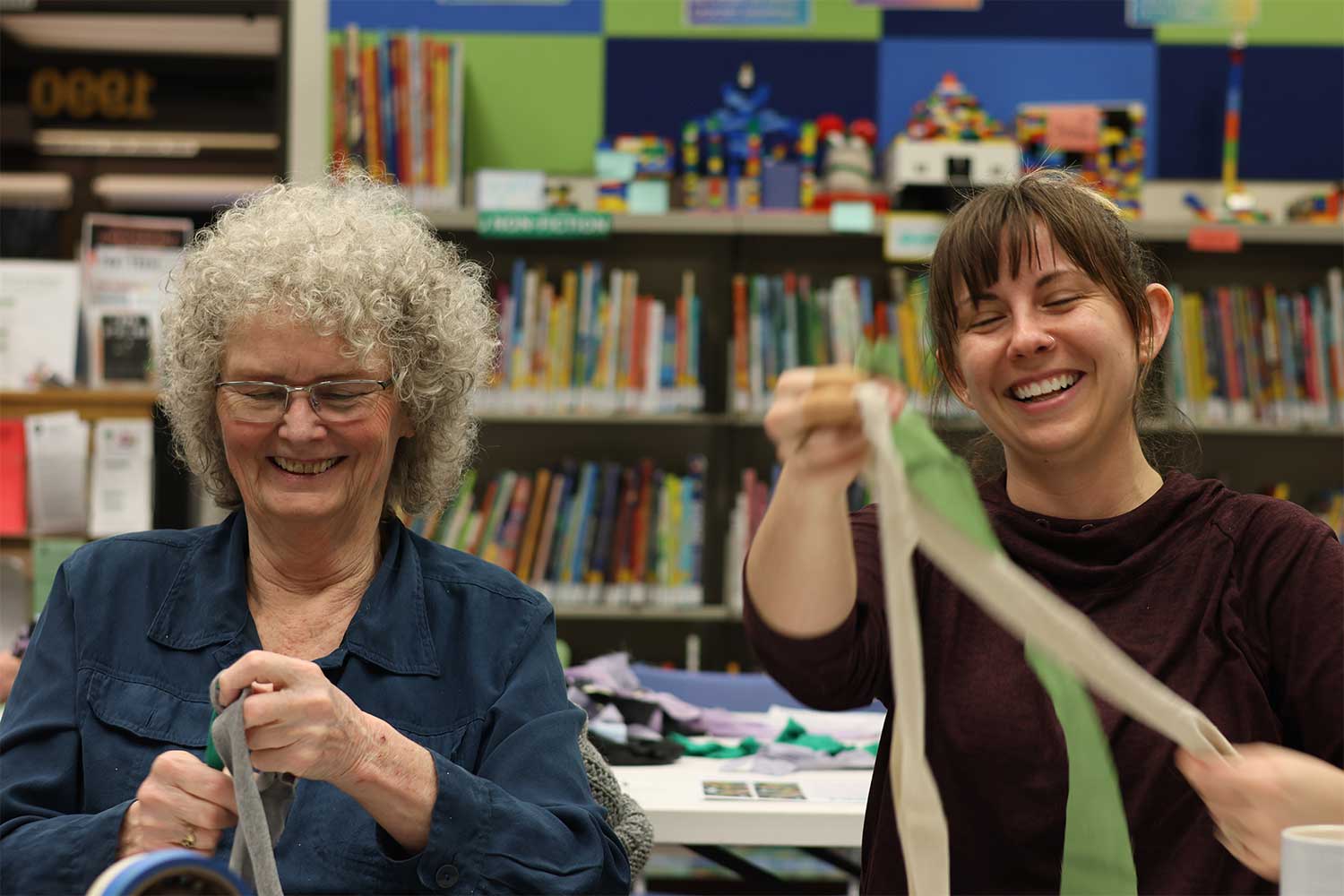 Yarn Bomb the Library – Eugene Weekly