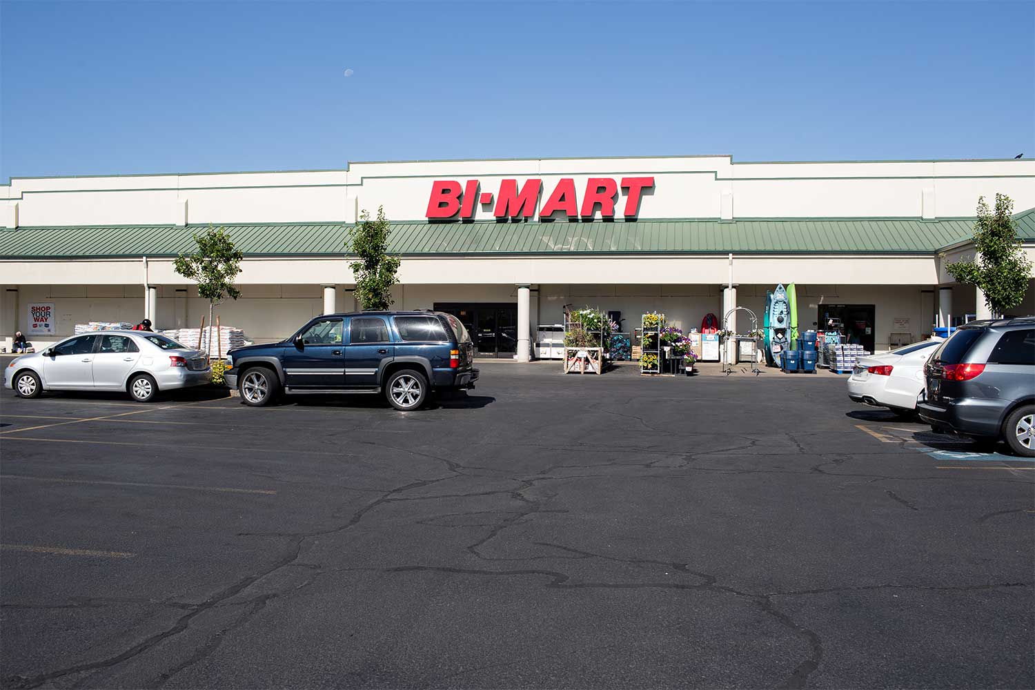Bi-Mart Closing Willakenzie store? - Eugene Weekly