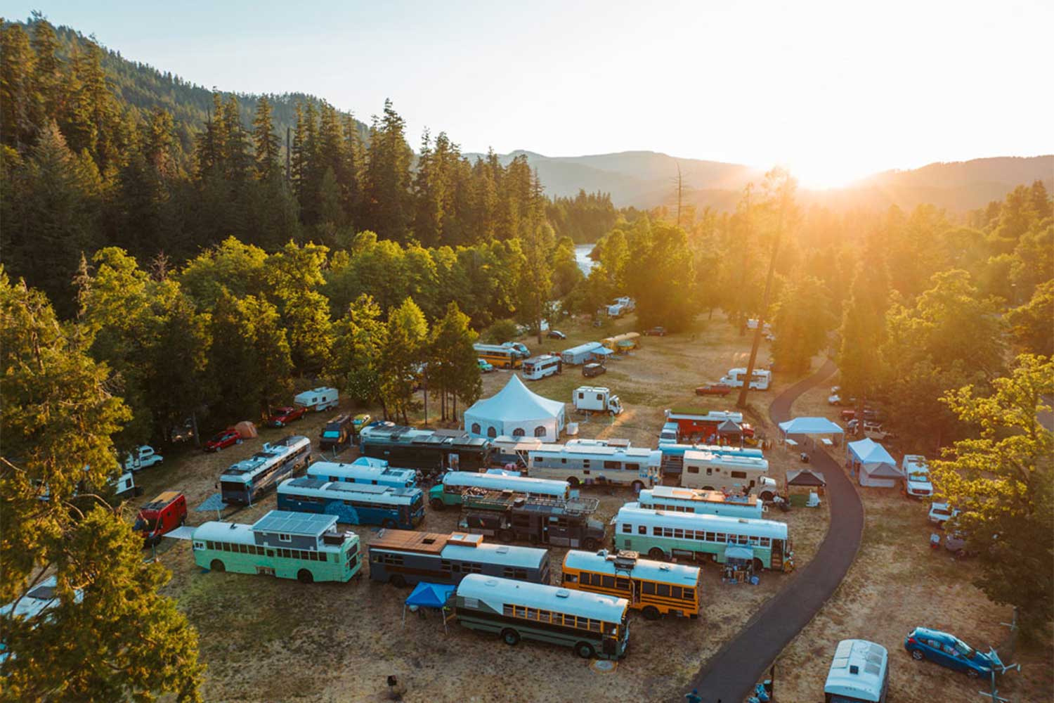 Skoolies Roll Into Oakridge for the Annual Bus Fair - Eugene Weekly